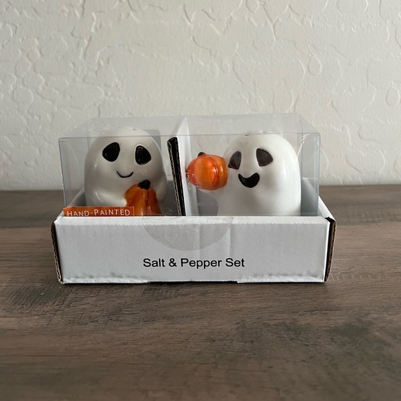 Holiday Home Goods Tjmaxx Halloween Ghost With Pumpkins Ceramic Salt